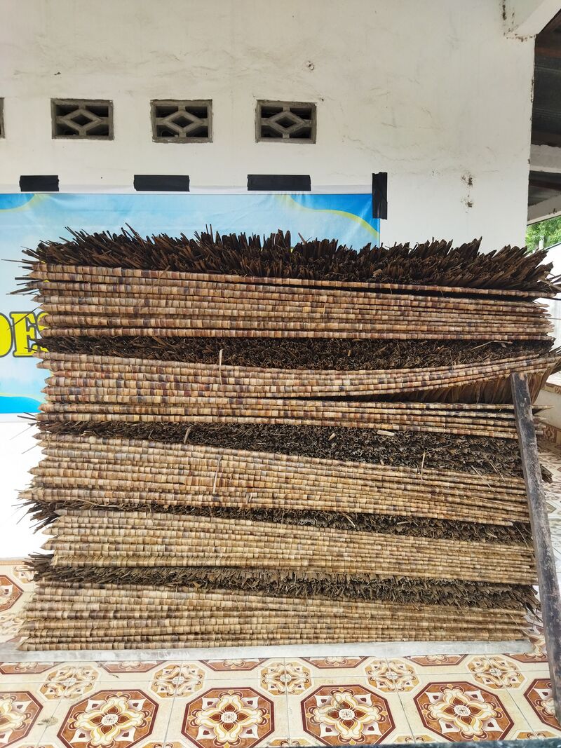 Atap Daun Kelapa - Akal Lokal